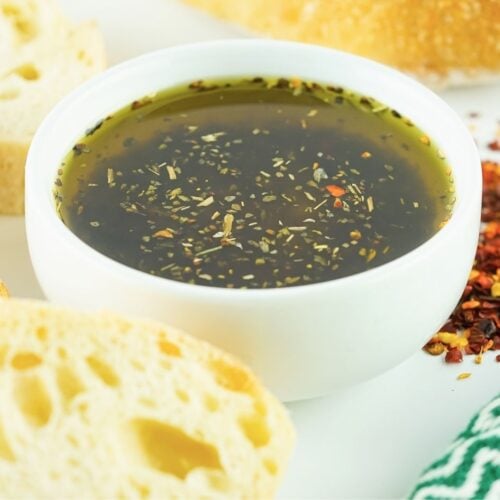 The Best Restauant-Style Dipping Oil for Italian Bread