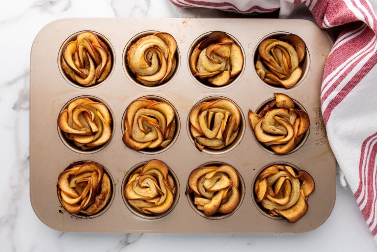 How to Make Puff Pastry Apple Roses - (Easy Recipe)